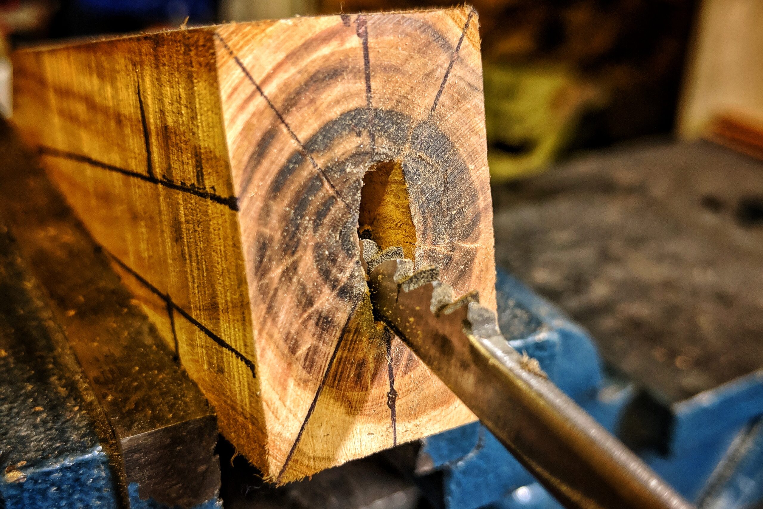 Building my own Tools – a hidden tang handle saw – Simply Knives